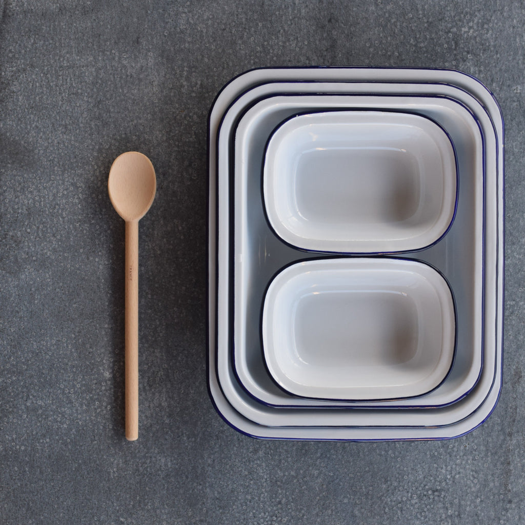 Falcon enamel bake set, white with blue rim - Odgers and McClelland ...